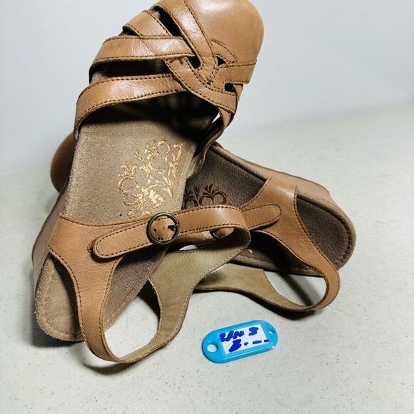 Shoes | Womensaetrex Lindsay Light Brown Leather Closed Toe Wedge ...